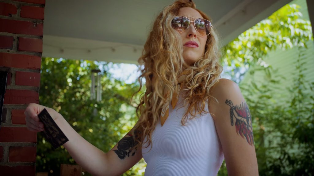 Mackenzie Roark Brightens A Drifting Pursuit In New Single & Video ...